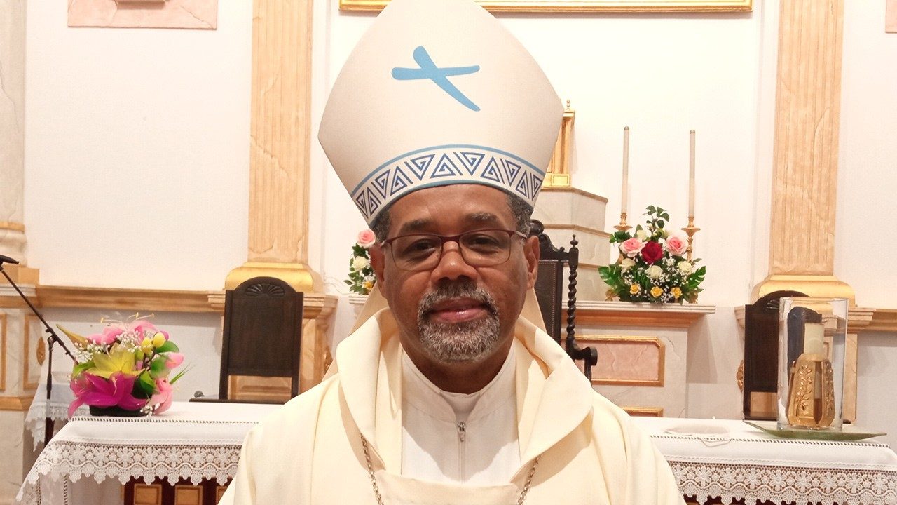 BISPO DE CABO VERDE APELA À COMUNHÃO NA DIVERSIDADE —- L’EVEQUE DU CAP ...